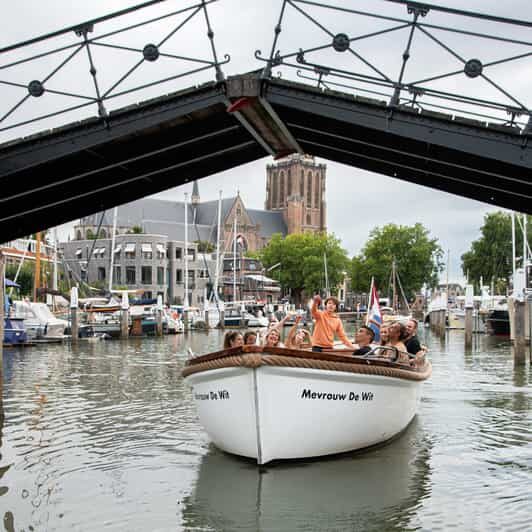 Dordrecht: City Canal Cruise - Exploring Dordrecht from the Water: A Deep Dive