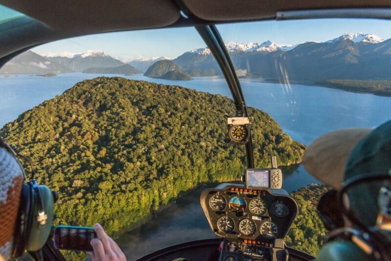 Doubtful Sound: Scenic Flight with 2 Landings - Key Points