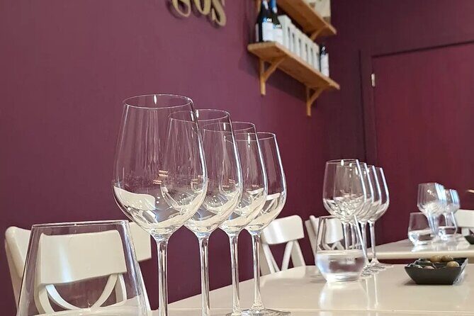 Douro and Port Wine Tasting in Vila Nova de Gaia - The Practicalities: Meeting Points and Booking Tips