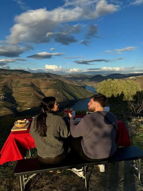 Douro offroad experience: visit to a winery and a picnic - The Bottom Line