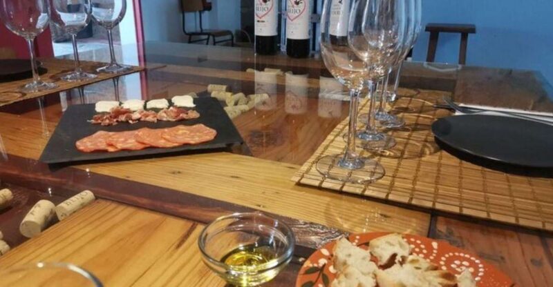Douro: Premium Wine Tasting and Tapas Tour - The Experience in Detail