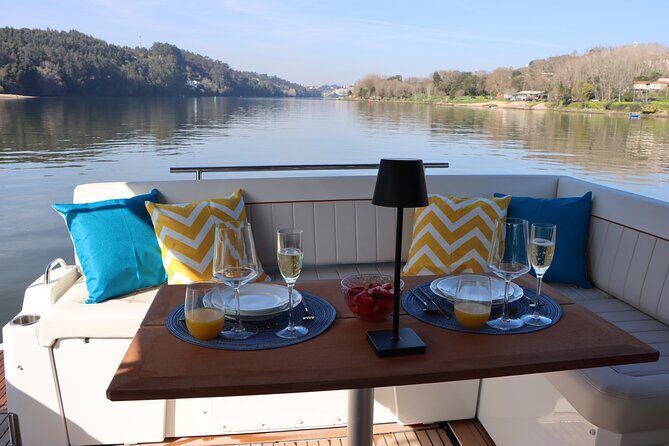 Douro Tour on a Private Yacht in Porto - FAQs
