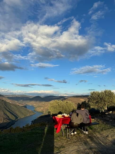 Douro Valley: 4wd Tour, Winery Visit, Boat Ride & Lunch - An Authentic Day in the Douro: What to Expect