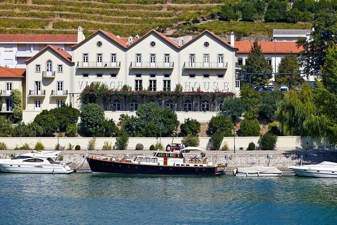 Douro Valley Cruise Porto to Pinhão: Breakfast, Lunch and Tasting - Things to Keep in Mind