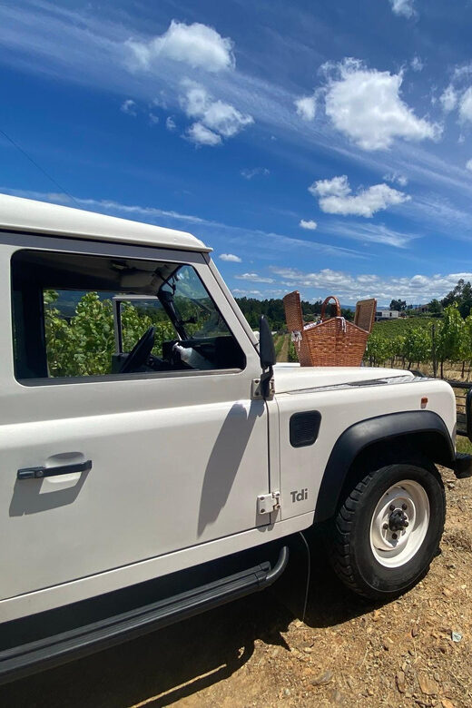 Douro Valley wine safari with wine tastings and lunch - Authenticity and Guide Expertise