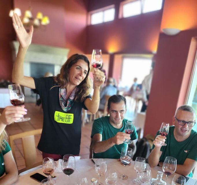 Douro - walking with full fancy lunch and premium wines - The Sum Up