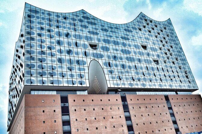 Down Town to Speicherstadt, HafenCity and Elbphilharmonie - Key Points