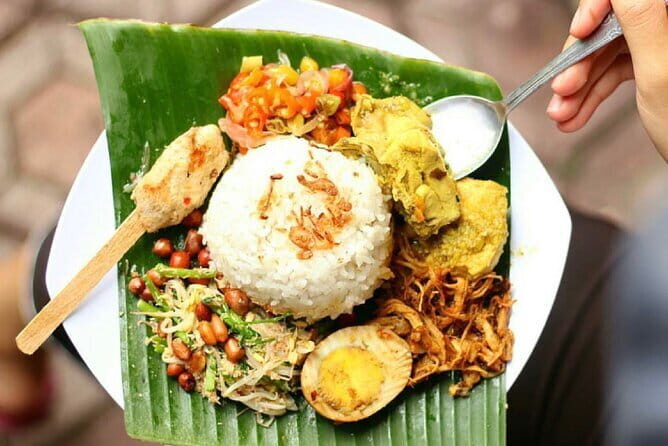 Downhill Jungle and Rice Terrace Cycling Tour - Overview of the Balinese Cycling Adventure