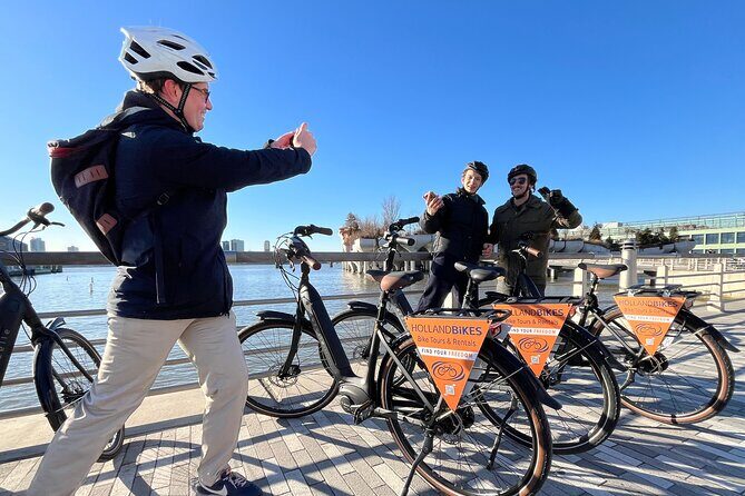 Downtown Bike Tour with Stylish Dutch Bikes - Exploring the Full Experience