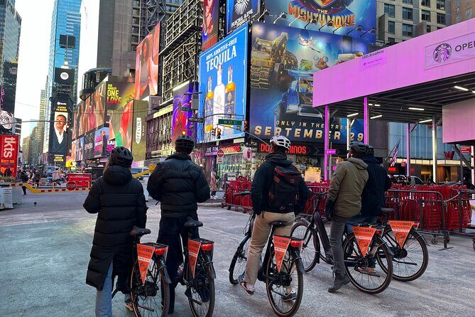 Downtown Bike Tour with Stylish Dutch Bikes - Who Will Love This Tour?