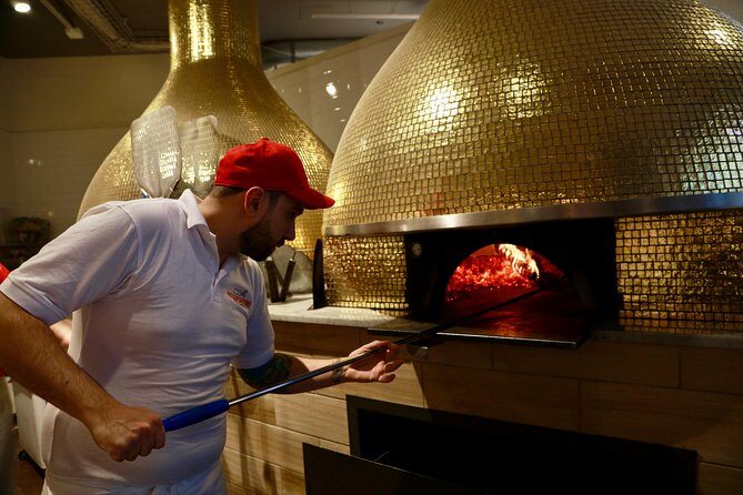 Downtown Chicago Walking Pizza Tour - What Can You Expect at Each Stop?
