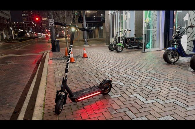 Downtown Dallas Sightseeing, Self Guided Tour Max Pro E-Scooter - FAQs