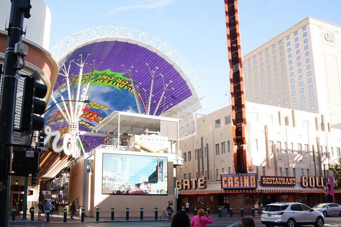 Downtown Fremont Street Walking Tour Las Vegas  English & Span - Who Will Enjoy This Tour?