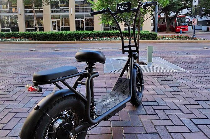 DownTown Houston U2 Pro Self Guided Tour - Who Is This Tour Perfect For?