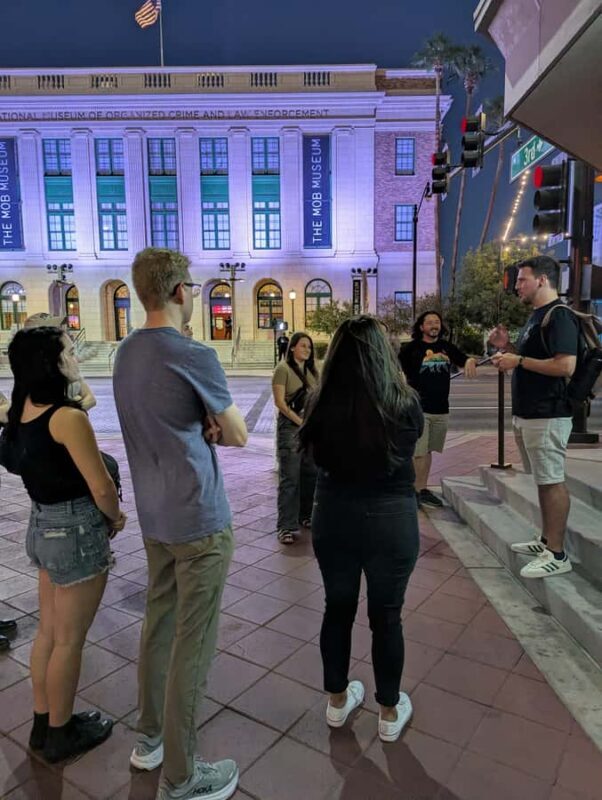 Downtown Las Vegas - True Crime Walking Tour - Discover Downtown Las Vegas Through a True Crime Walking Tour