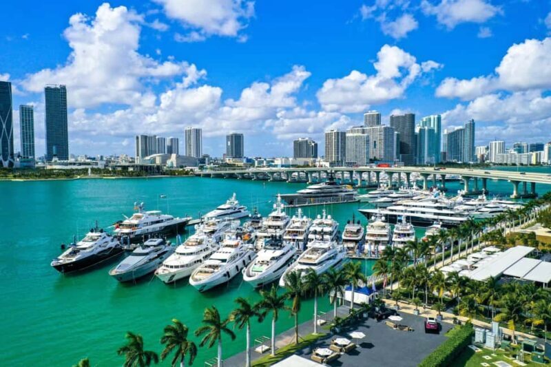 Downtown Miami Tour with Millionaires Row Cruise Tickets - Exploring Miami’s Downtown and Millionaires Row: A Practical Review