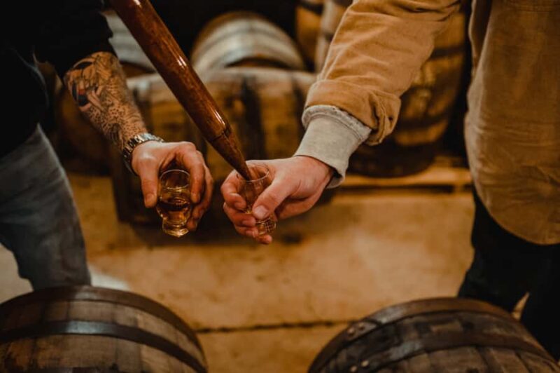 Downtown Nashville: From the Barrel Whiskey Tasting Flight! - How the Experience Is Structured