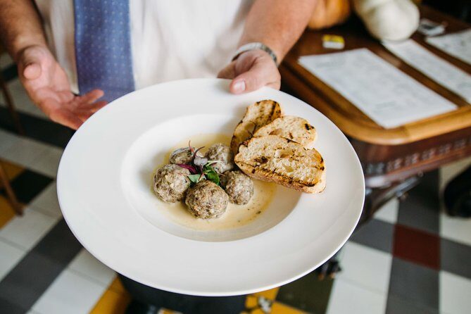 Downtown Sacramento Historical Food Tour - A Deep Dive into the Sacramento Food & History Experience