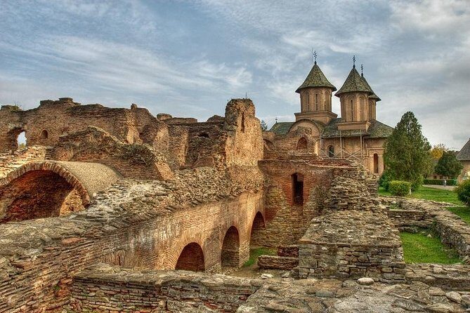 Dracula's castle and Dracula's royal court trip - A Closer Look at the Itinerary