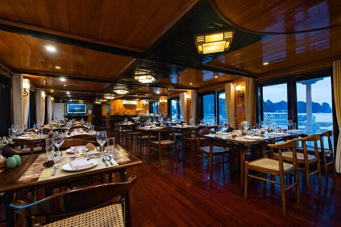 Dragon Eyes Cruises 2-Day Explore Halong Bay from Hanoi - The Promised Day 1: From Hanoi to Halong Bay