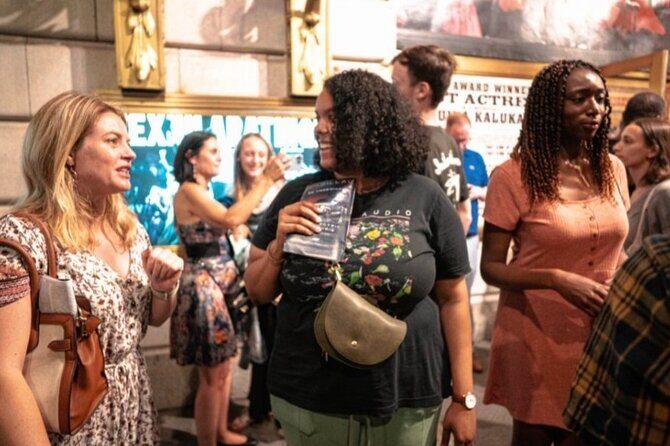 Drama and Discourse in New York Theatre - Detailed Review: What to Expect from This Theatre Tour