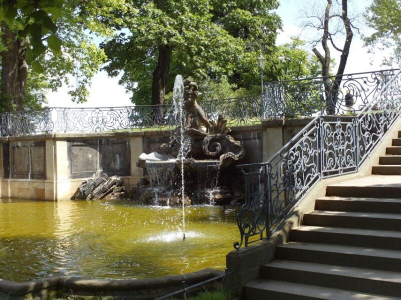Dresden: Complete Walking Tour with Frauenkirche Visit - Value for Money