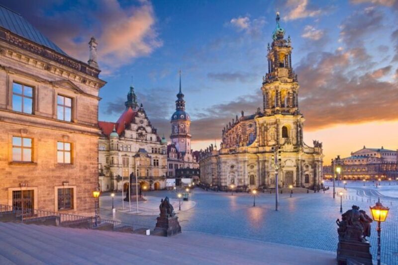Dresden: Private custom tour with a local guide - Introduction