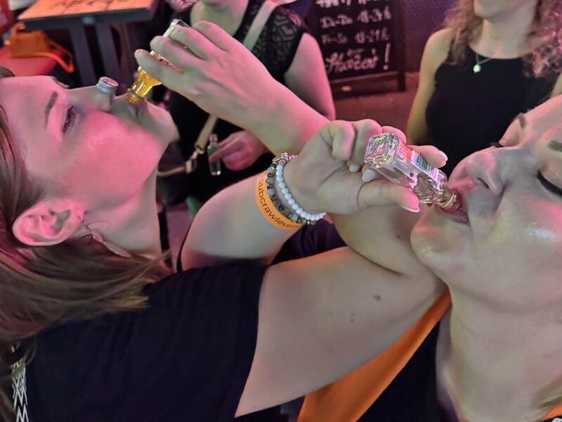 Dresden: Private pub crawl with insider guide & free shots - Who Will Love This Tour?