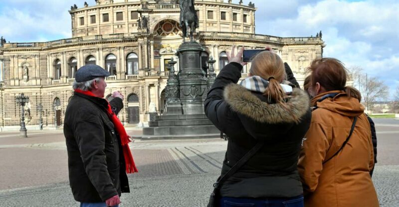 Dresden: Sightseeing Walking Tour in English - Key Points