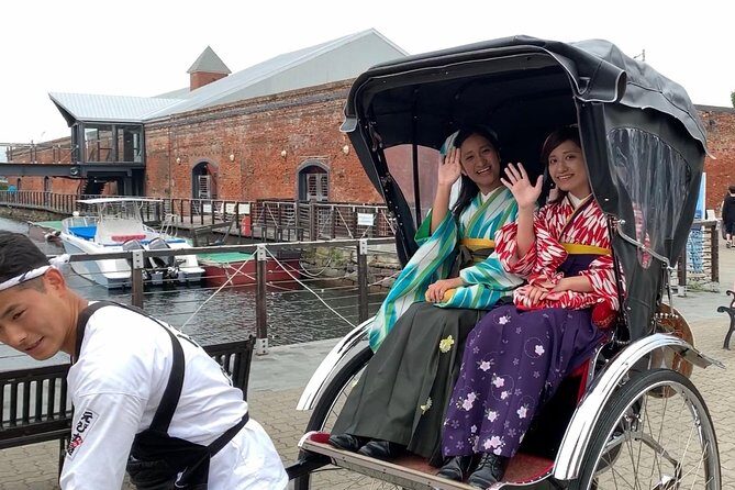 Dress Up High-Quality Hakama Kimono and 30-min Rickshaw Tour - Key Points