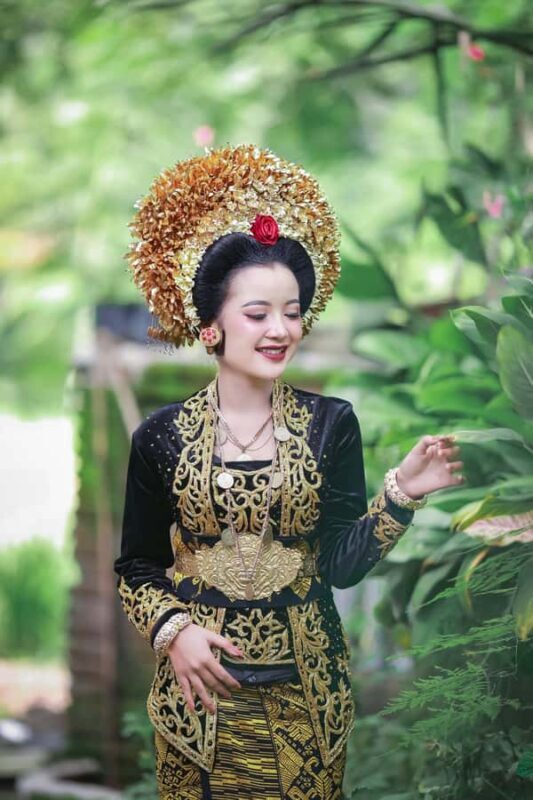 Dress Up Like The King and Queen Of Lombok - The Itinerary: What You Can Expect