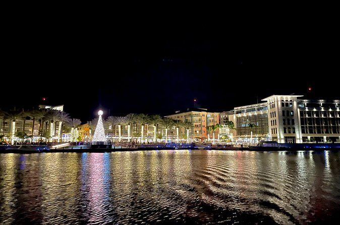 Drinks Inclusive Boat Cruise in the Cayman Islands with a live DJ - Who Will Love This Experience?