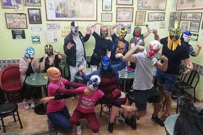 Drinks, Music and Lucha libre on a Saturday Night in Mexico City - Key Points