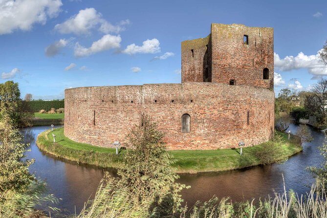 Drive it yourself electric History and Castle GPS audio tour - Key Points