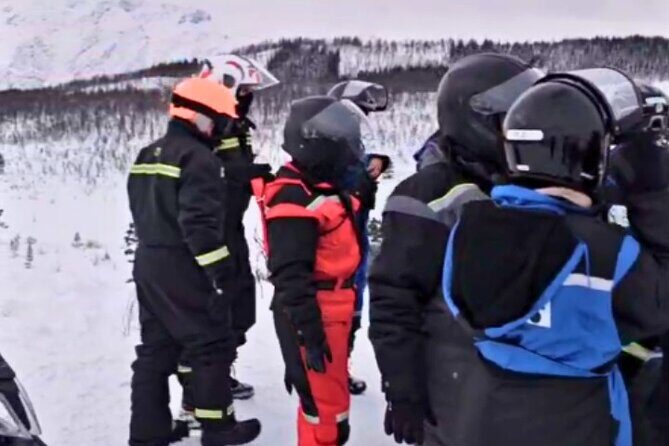 Driving Ski-Doo Snowmobile Adventure 5 Hours Photos included - Frequently Asked Questions (FAQs)