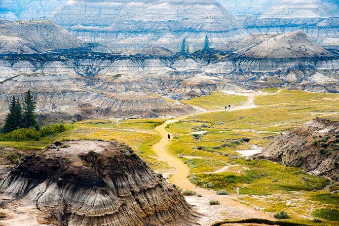 Drumheller Private Tour - The Hoodoos: Nature’s Erosion Artwork