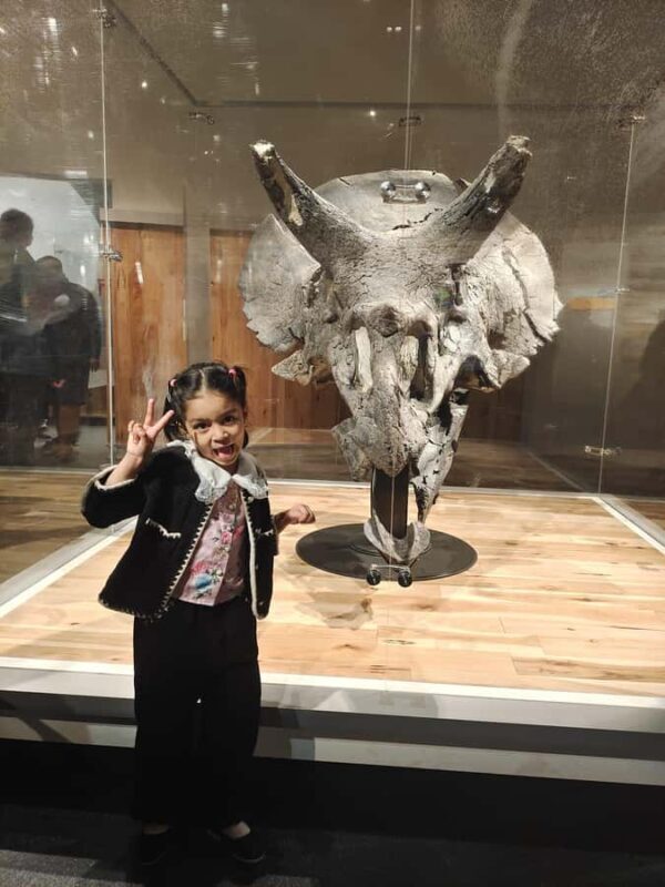 Drumheller Royal Tyrrell Museum,Hoodoos,Horshoe Canon,Bridge - Who Will Love This Tour?