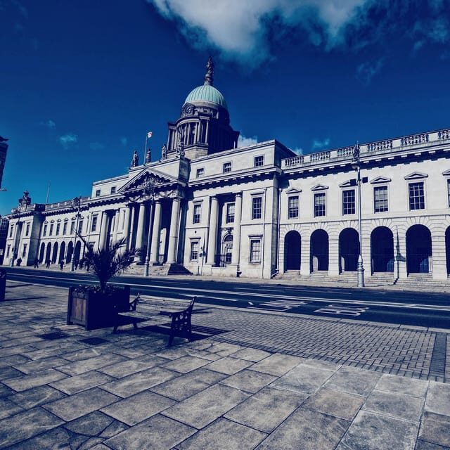 Dublin: 2-Hour Walking Tour with a Local Historian - A Closer Look at the Itinerary and Highlights