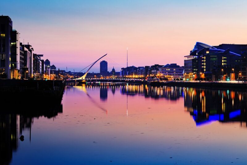 Dublin: Big Bus Panoramic Night Tour with Live Guide - Key Points