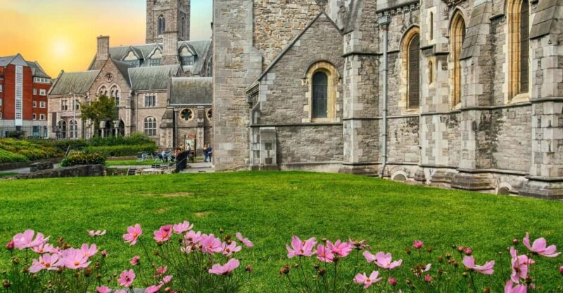 Dublin: Book of Kells, Dublin Castle and Christ Church Tour - The Experience: A Walk Through Dublin’s Timeless Charm