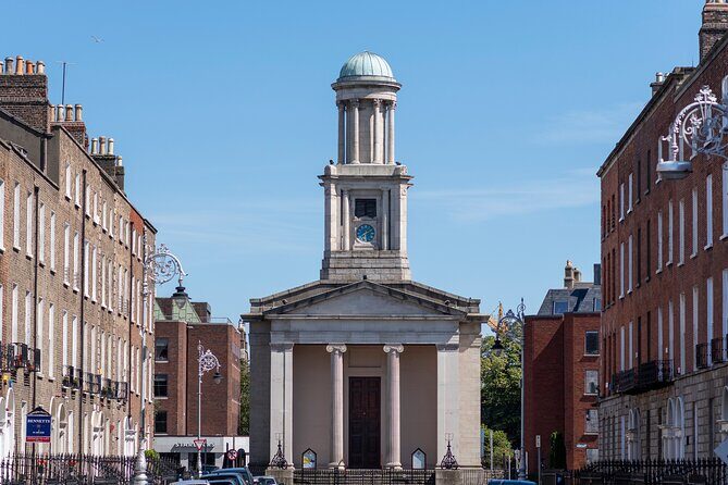 Dublin Georgian Quarter Walking Tour in Spanish - Key Points