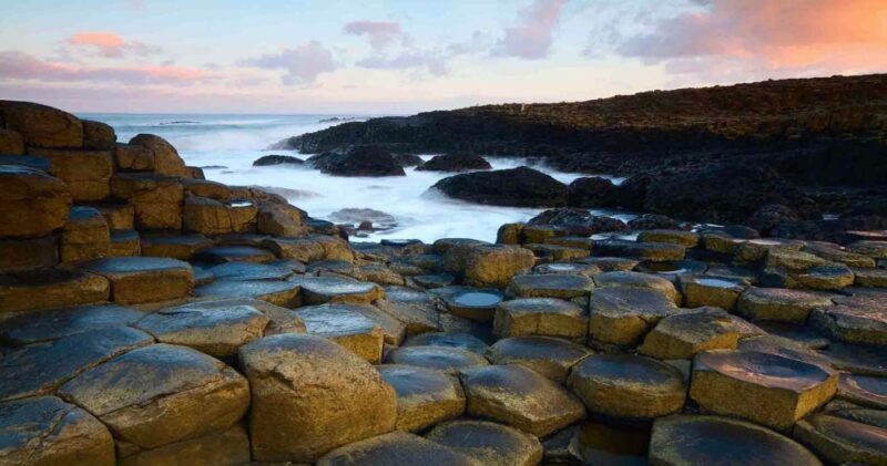 Dublin: Giant's Causeway & Belfast (Titanic or Black Taxi) - Exploring the Dublin: Giants Causeway & Belfast Tour — An In-Depth Review