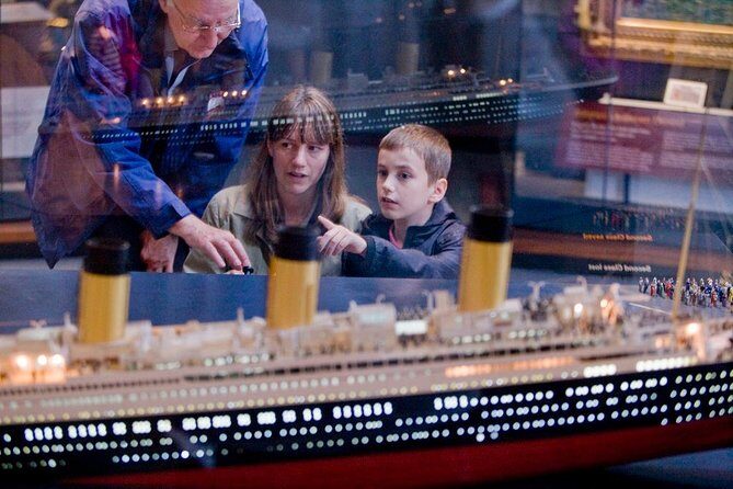 Dublin: Giant's Causeway, Dark Hedges, Dunluce and Belfast Titanic entrance fee - Who Would Love This Tour?
