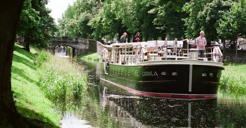Dublin: Grand Canal Cruise with Dinner - An In-Depth Look at the Cruise Experience