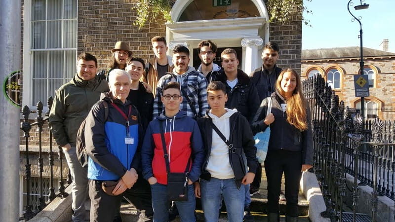 Dublin: Sightseeing Walking Tour in German - Who Will Love This Tour?