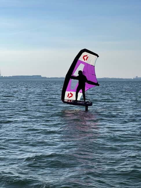 Dublin: Wingfoiling Lesson in Dun Laoghaire - Key Points