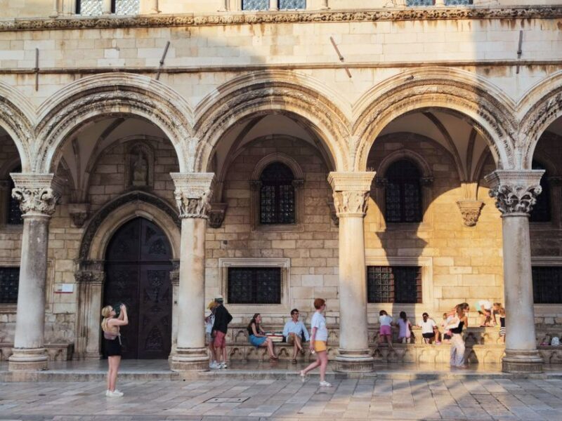 Dubrovnik: 2h Old Town Private Guided Tour - The Sum Up