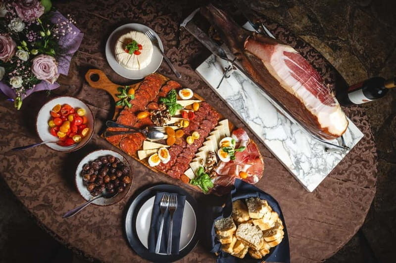 Dubrovnik: Croatian family style peka dining - A Practical Overview of the Peka Dining Experience
