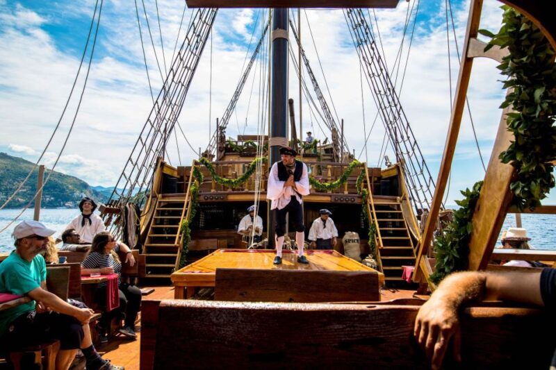 Dubrovnik: Galleon Sunset Cruise with a Live Guide & Drink - Practical Tips for a Great Experience