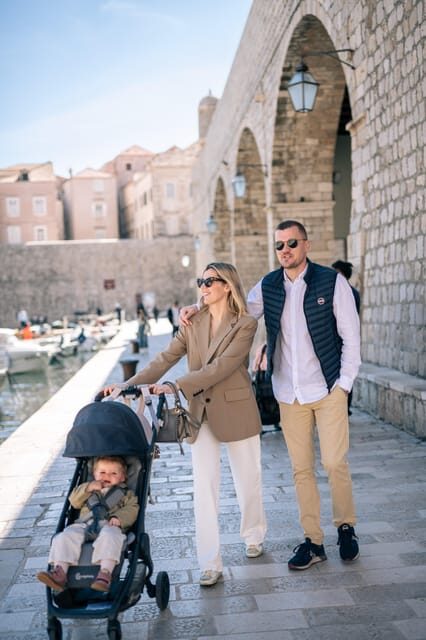 Dubrovnik: Meet&Greet Short Walking Tour - The Itinerary in Detail: From Onofrio’s Fountain to Hidden Corners